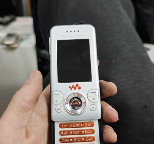 Sony Ericsson W580i