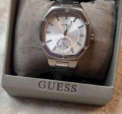 Часы наручные guess