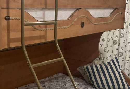 Мебель в детскую с кроватью двухярусной и матрасы