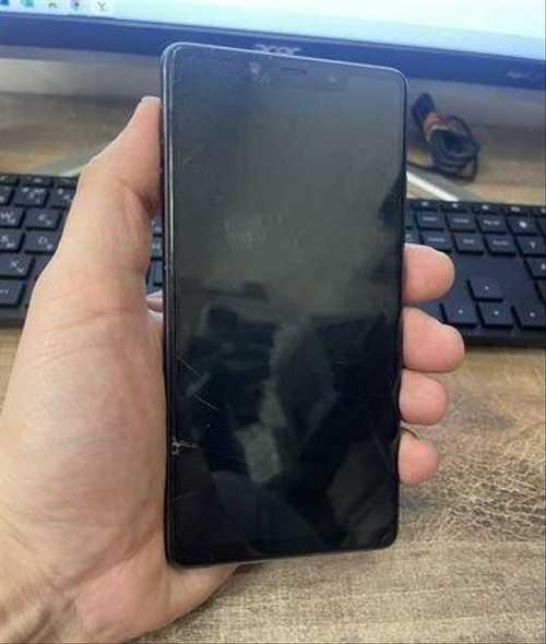 Xiaomi Mi 8 Se 64gb. Разбит экран