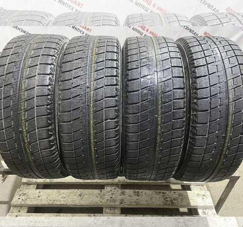 Bridgestone Blizzak Revo2 215/65 R16 94M