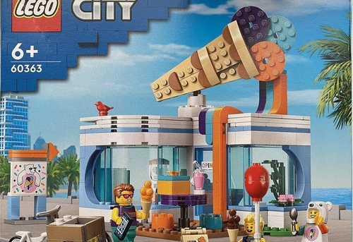 Конструктор Lego City "Магазин мороженого"