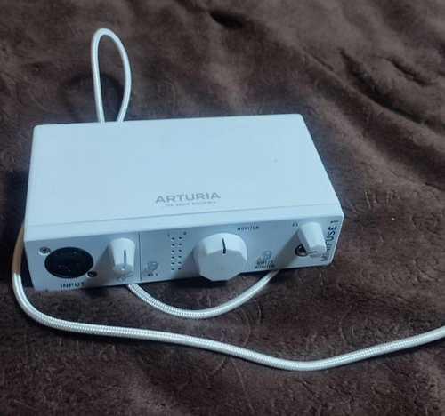 Аудиоинтерфейс Arturia MiniFuse 1 White