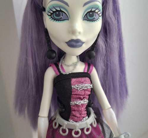 Monster High Спектра