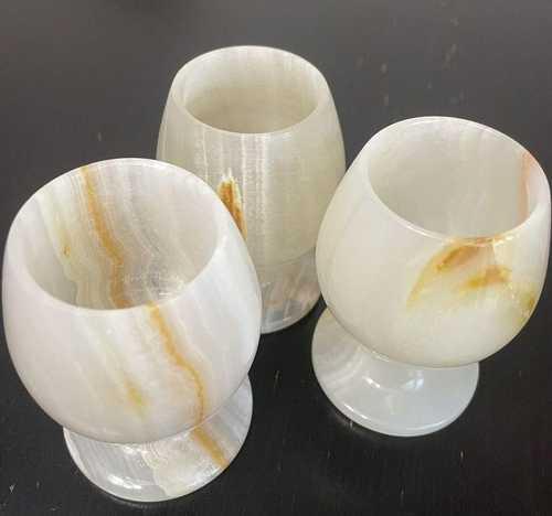 Бокалы рюмки из оникса