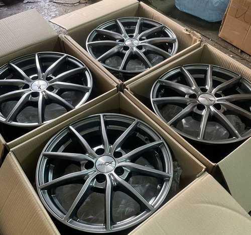 Литые диски X'trike R15 5x100 dia57,1