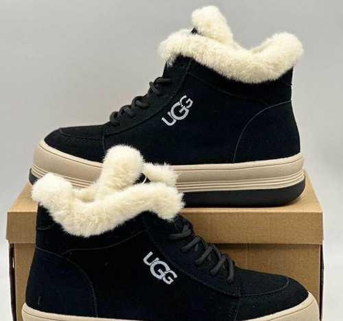 Теплые ботинки UGG