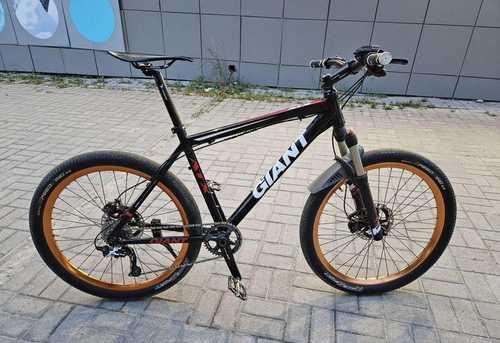 Giant ATX PRO 2012