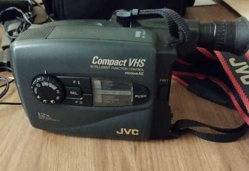 Видеокамера JVC compact GR—AX210