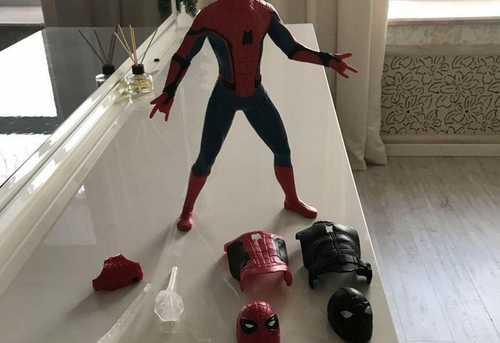 Hasbro Человек-паук с экипировкой
