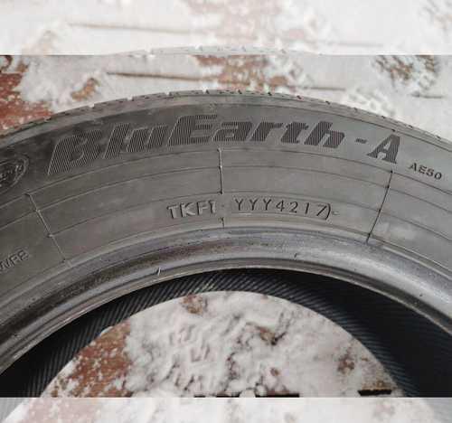 Yokohama BluEarth AE50 215/60 R16