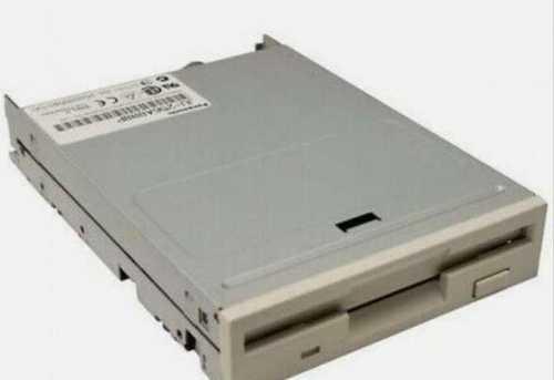 Panasonic JU-256A888P 3.5" Ide внутренний дисковод