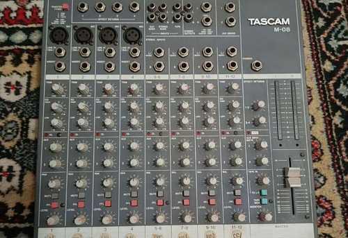 Микшерный пульт Tascam M-08