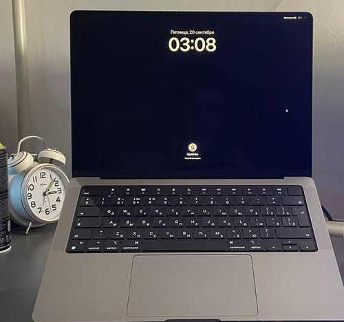 Macbook Pro 14 M1