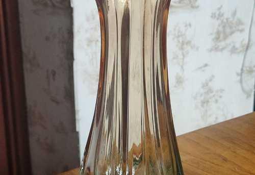 Винтажная ваза из цветного стекла (Чехословакия)