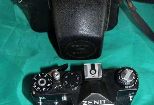 Зеркальный фотоаппарат Зенит-11