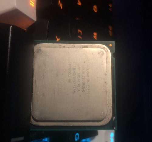 Процессор intel e3300