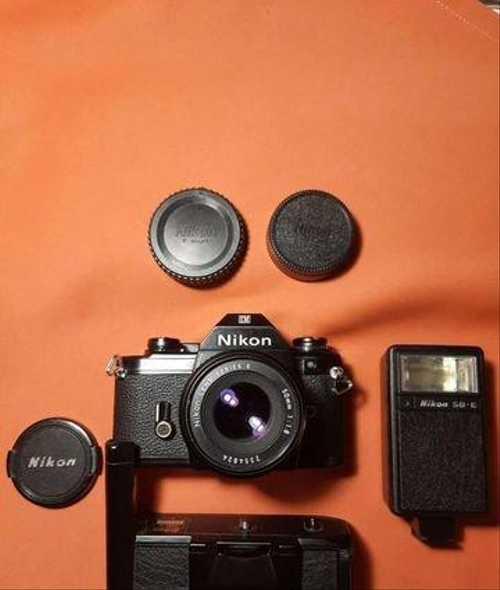 Плёночный фотоаппарат Nikon EM с комплектом