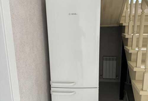 Холодильник Bosch kgv36z35