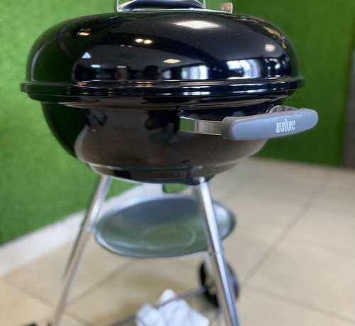 Угольный гриль Weber Compact 47 см