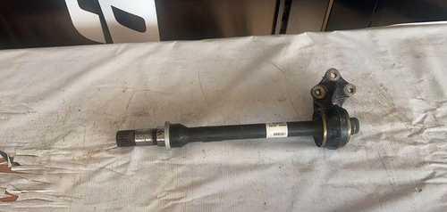 Вал кпп промеж KIA clarus 0k9a425700