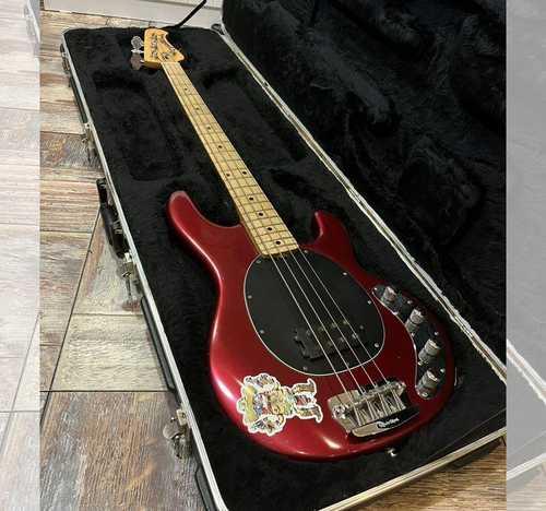Music Man Stingray IV Candy Red 2001