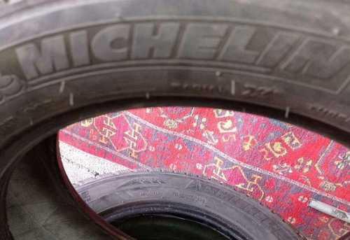 Michelin Maxi Ice 2 215/60 R17