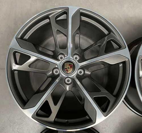 Porsche Taycan, GTS, Cross Turismo оригинал R21