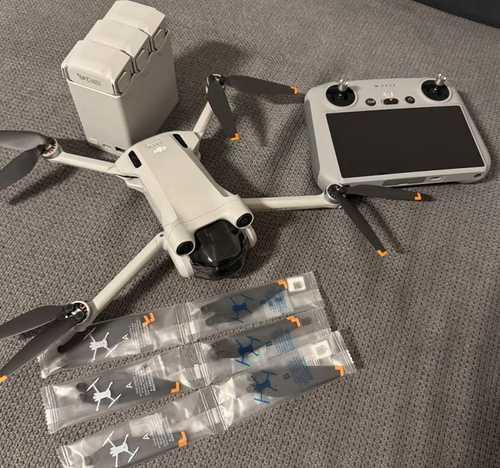 Квадрокоптер DJI Mini 3 Pro   fly more kit