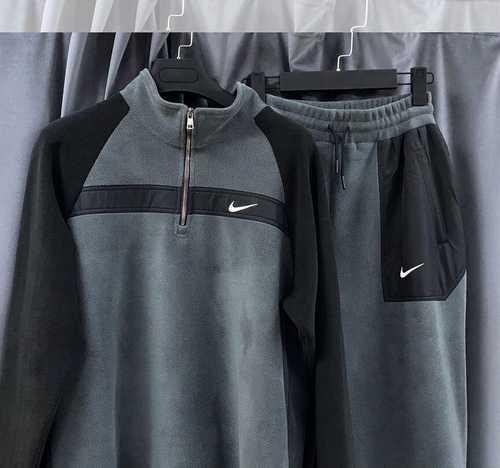 Спортивный костюм флисовый Nike