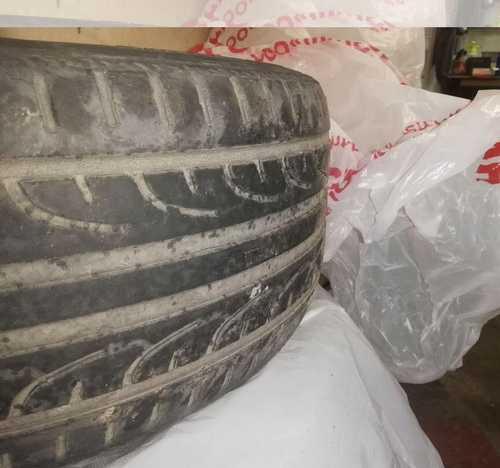 Roadstone Euro-Win 550 245/45 R17