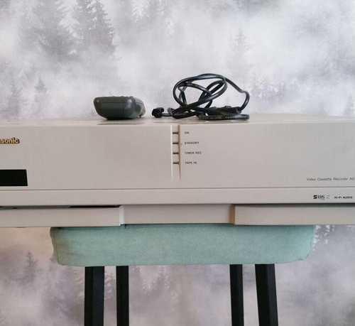 Видеомагнитофон монтажный S-VHS Panasonic AG-4700