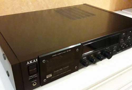 Кассетная дека Akai GX-93