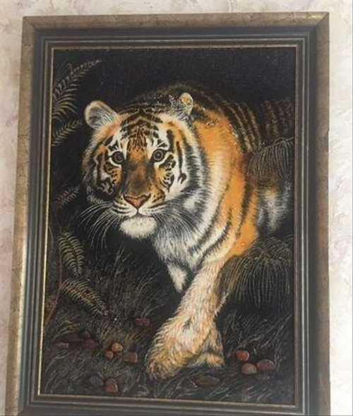 Тигр картина из янтаря