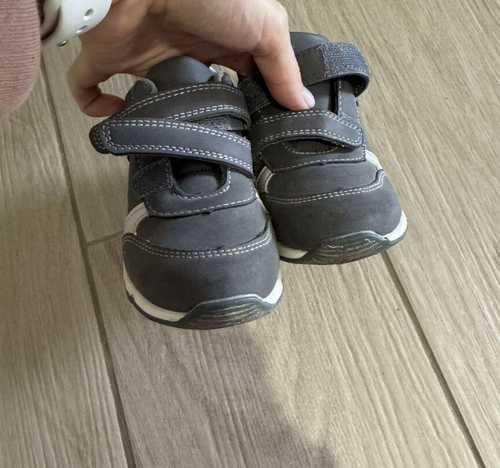 Кроссовки baby go