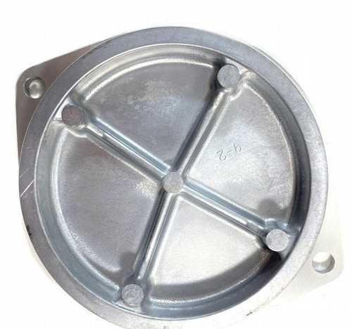 Крышка шестерни грм Isuzu 4HK1