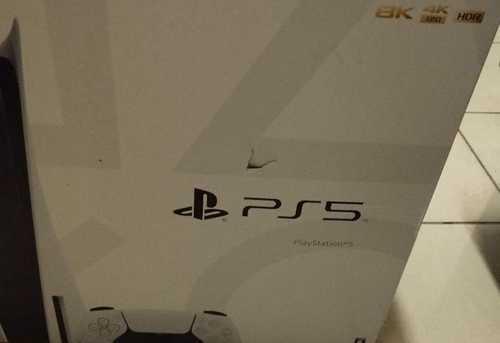 Коробка от Sony PS5