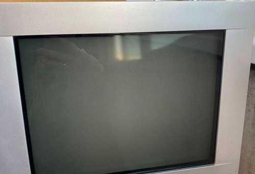 Телевизор Elenberg с кронштейном