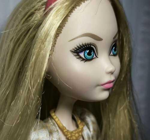 Кукла Ever After High Apple White Базовая перевыпу