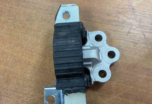 Подушка двигателя правая fiat Grande punto 05-12