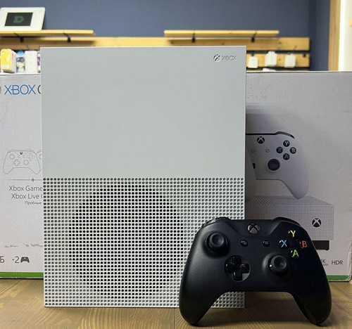 Xbox one s 1tb с Геймпадом и Коробкой