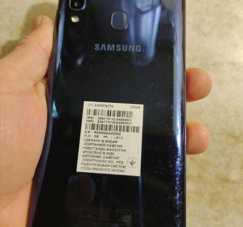 Samsung Galaxy A20, 3/32 ГБ