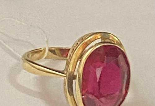 Золотое кольцо с рубиновым корундом СССР
