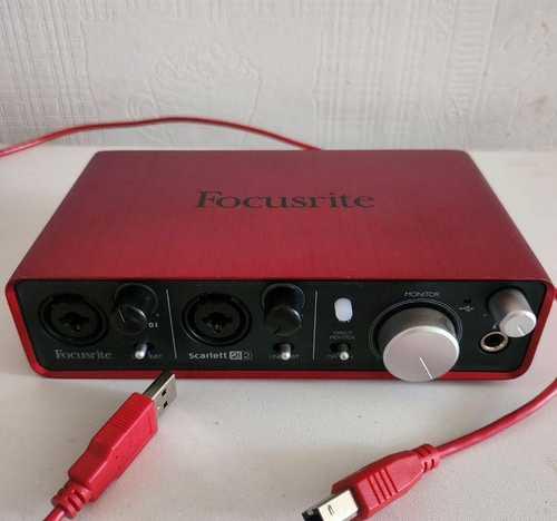 Внешняя звуковая карта focusrite