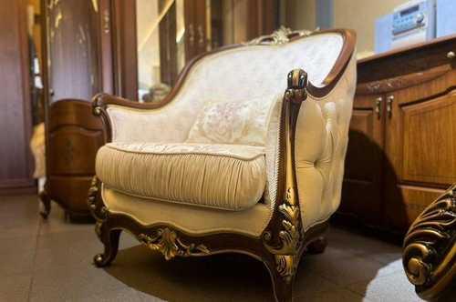 Мягкое кресло Мона Лиза в дворцовом стиле