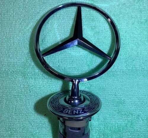 Эмблема капота передняя Mercedes-Benz