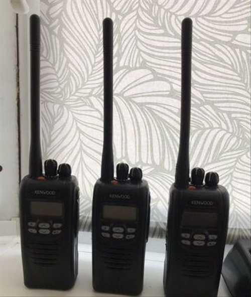 Портативная радиостанция Kenwood NX-200K