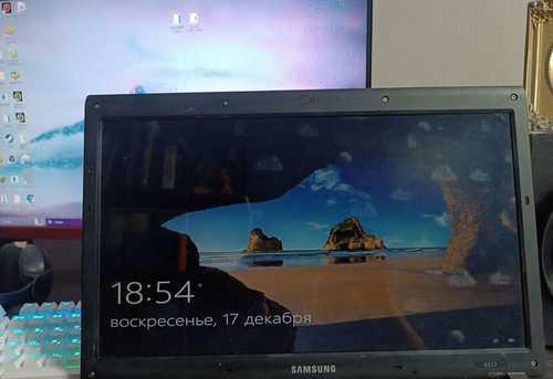 Ноутбук Samsung r517