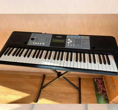 Синтезатор Yamaha YPT-230