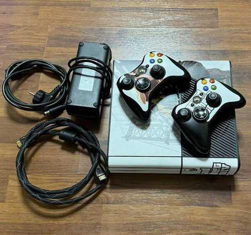 Xbox 360 E 250gb  60игр  2геймпада